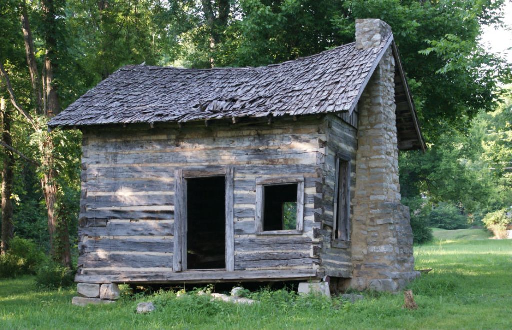 This 1790 log cabin was saved. My heart is full – KellyKazek.com