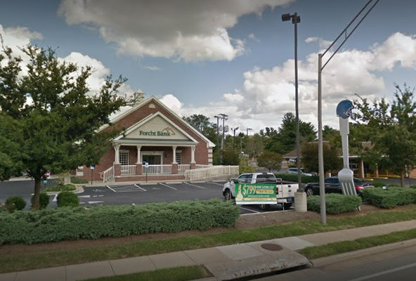 What’s the deal with this patriotic fork in the road? – KellyKazek.com