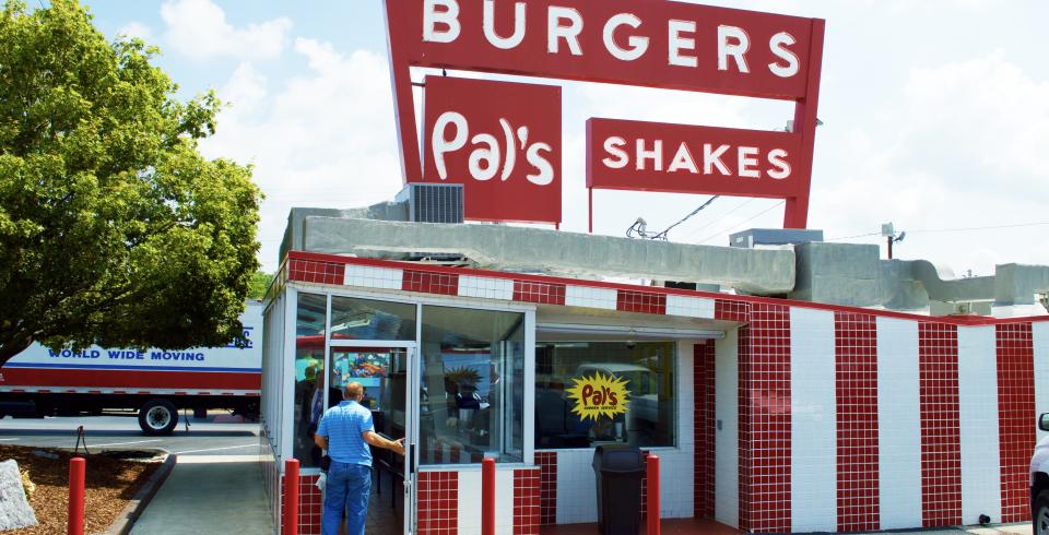 Have a giant burger and Frenchie fries at Pal’s – KellyKazek.com