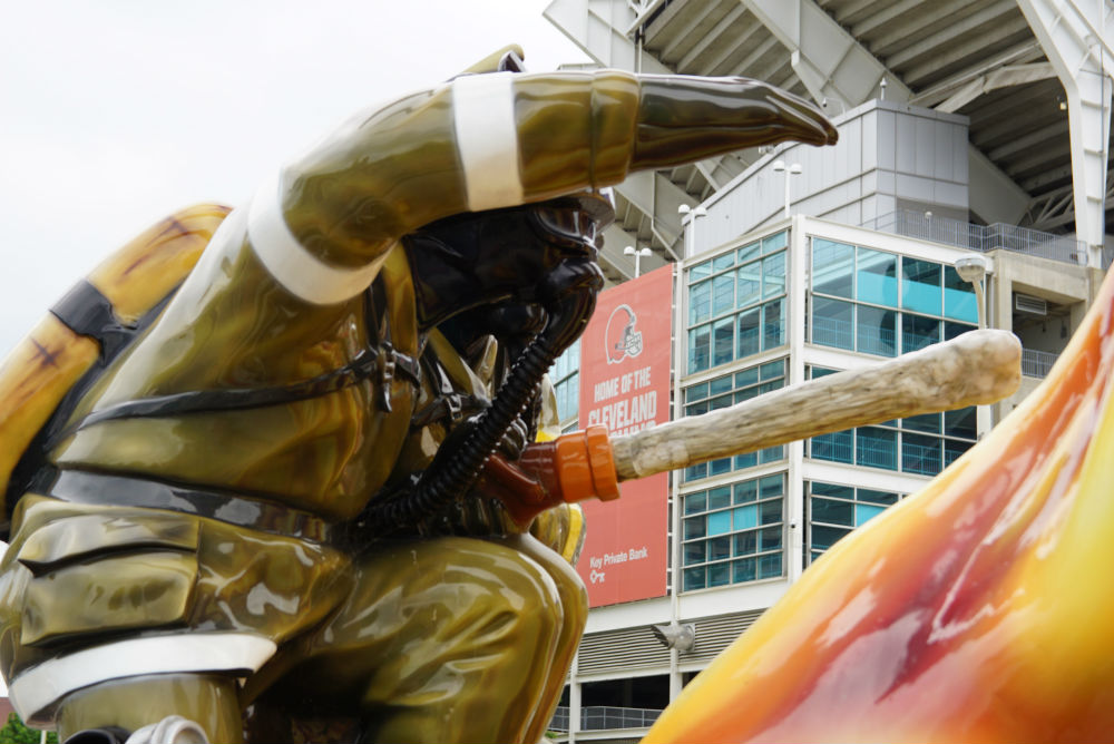 The story behind the ‘Bombed Thinker’ statue on display outside this ...