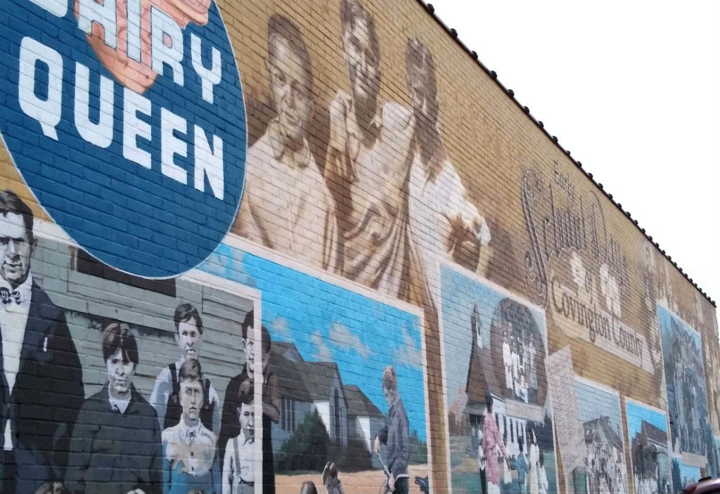 Is this the cutest Dairy Queen ever? – KellyKazek.com