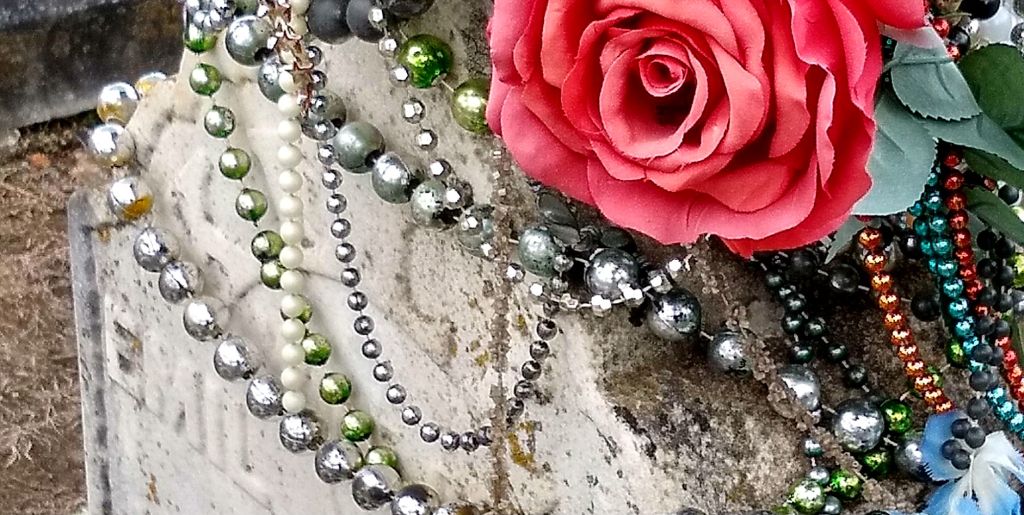 Graves of the gypsy queen and king: Road trip recap – KellyKazek.com