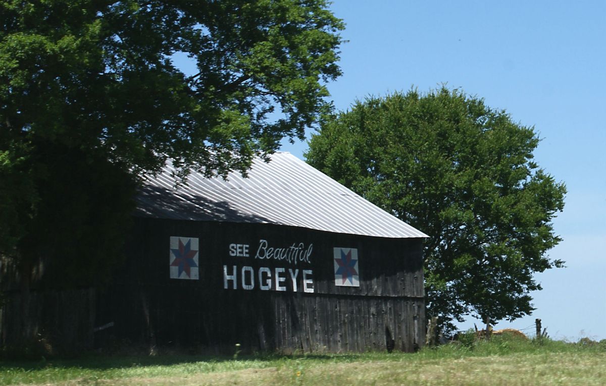 A visit to beautiful Hogeye, Kentucky – KellyKazek.com