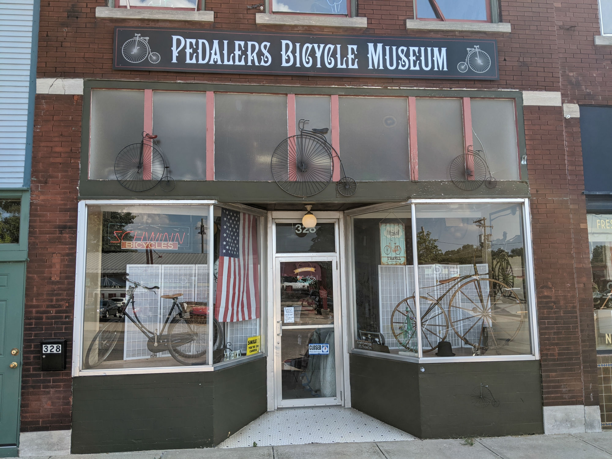 Our trip to the World’s Largest Fork – KellyKazek.com