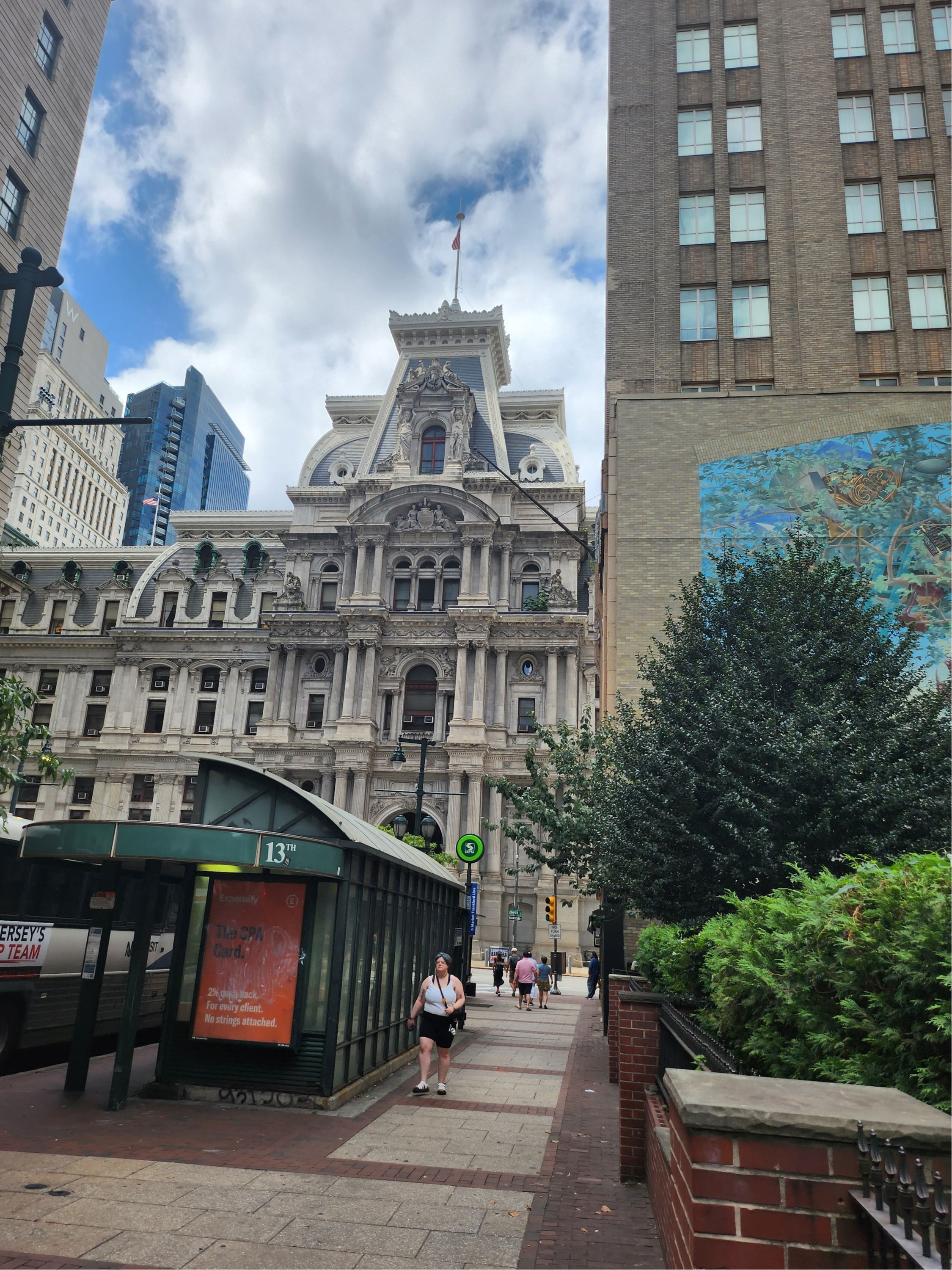 This stunning, world’s largest building in Philly will make your jaw ...